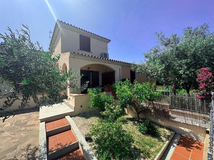 Casa Vacanze -Centralissima(2 Camere Matrimoniali) - San Teodoro