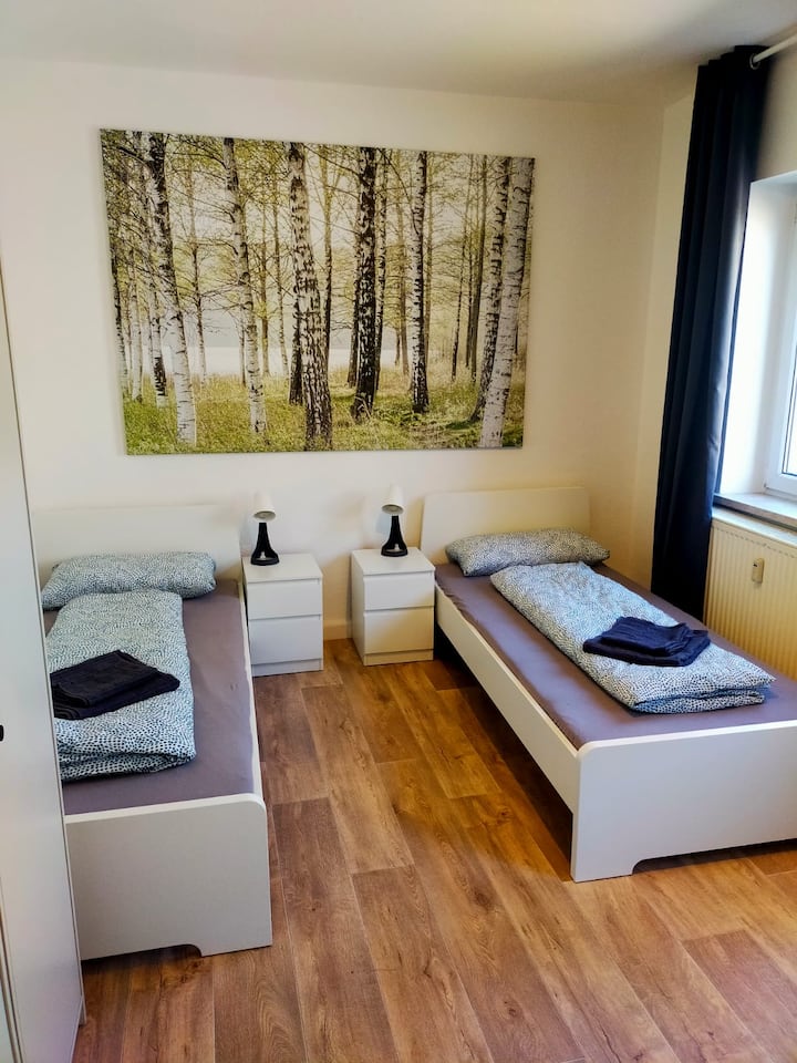 Leuna-wohnung Mit 2 Schlafzimmer, Küche Und Bad - Bad Dürrenberg
