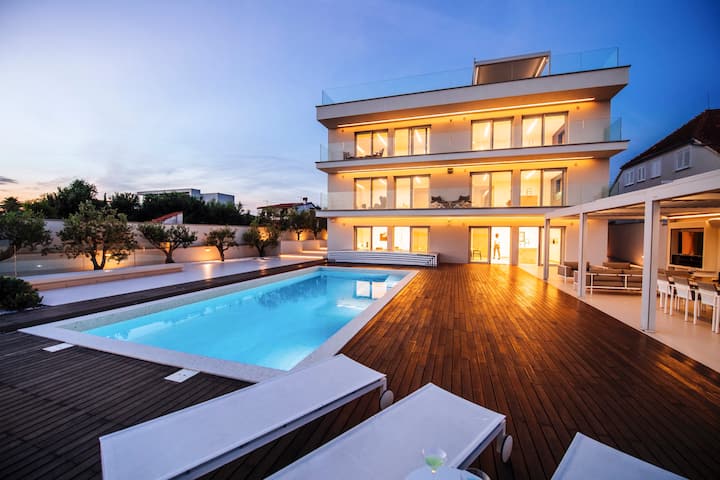 Villa Bibisea - Sukošan