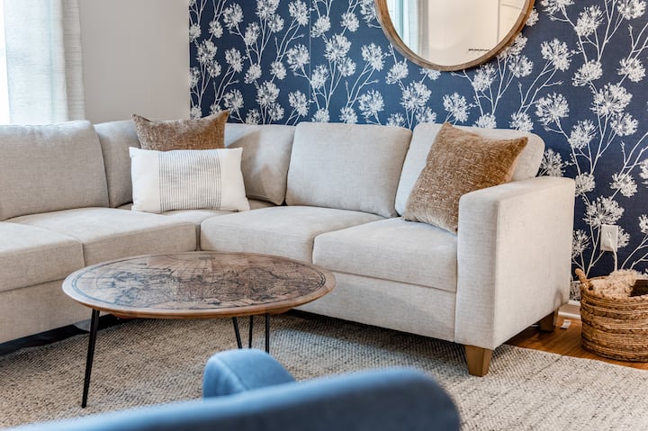 Family Friendly Home Near Lu That Gives Back! - Lynchburg, VA