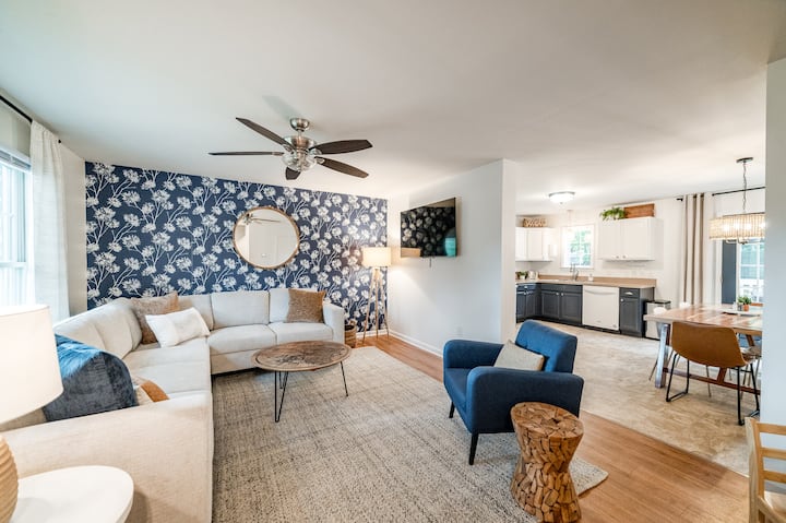 Family Friendly Home Near Lu That Gives Back! - Lynchburg