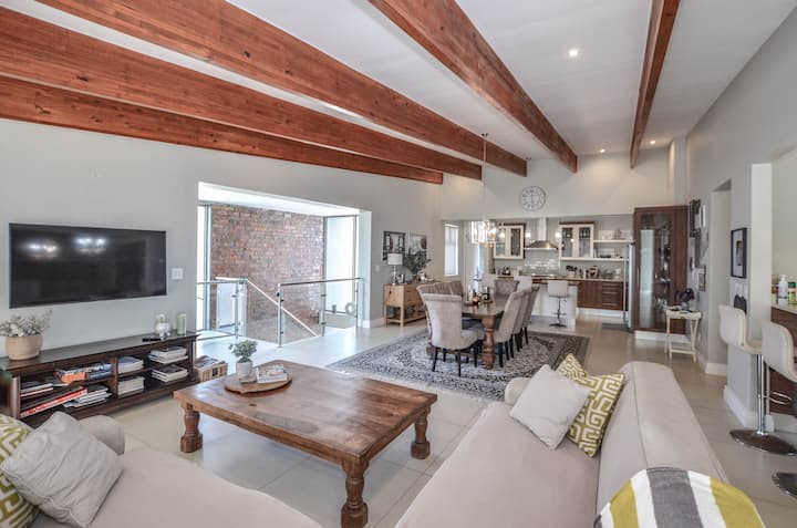 21 Flamingo - Yzerfontein