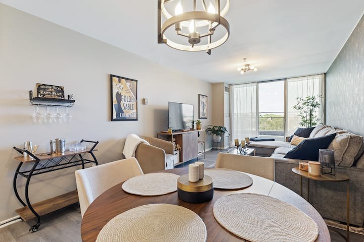 Luxury Condo In Midtown Crossing - Omaha, NE