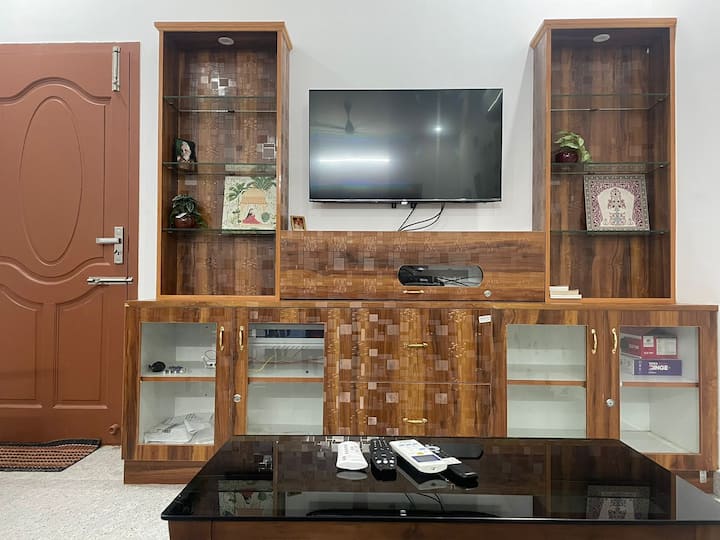 Serene Home With A Magnificent View Of Arunachala - Tiruvannamalai