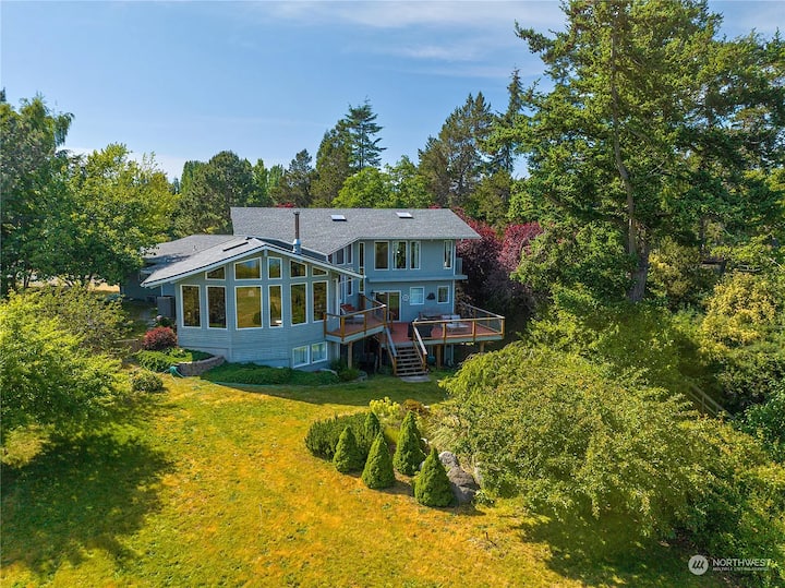 Harbor House Upper Retreat - Coupeville, WA
