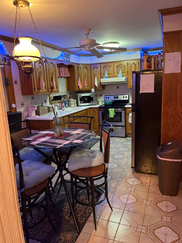 Casa De Alojamiento Equipada - Waterbury, CT