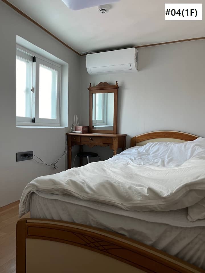 Clara House Rm #04(1f), Seoul Stn. - 1 Single - Seoul