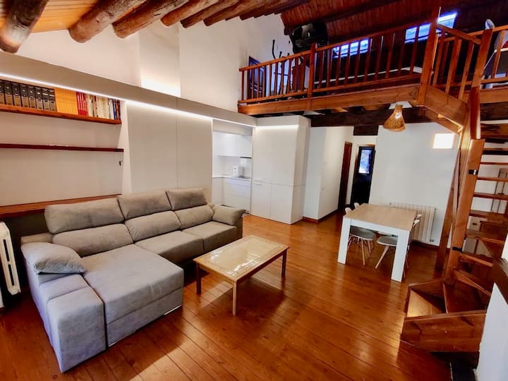 Dúplex Rústico Ideal Para Teletrabajar - Andorra