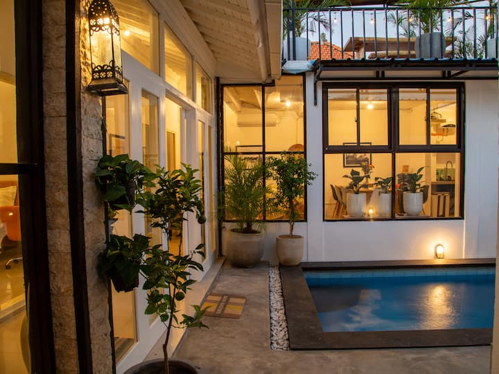 3 Br Villa W/ Rooftop Terrace - Canggu