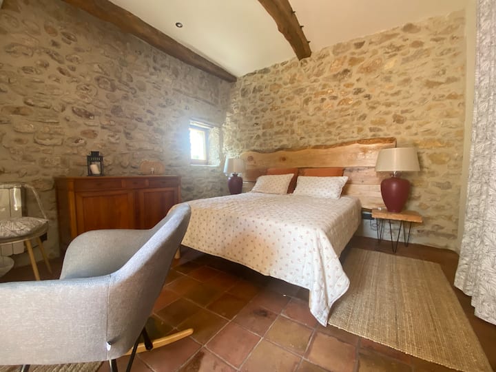 2 Chambres D'hôtes De Charmes - Barjac