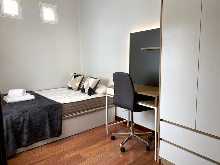 | Habitación-suite 6 | Baño Privado | Smarttv | - Salamanque