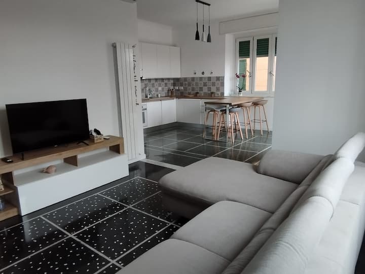 Quadrilocale Con Giardino Mare - Lavagna