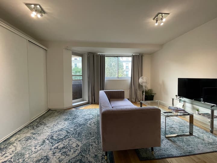 Entire Stylish Central Studio - Barnes