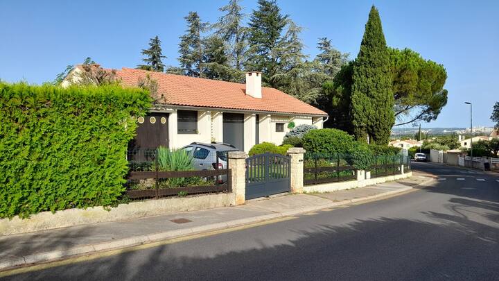 Maison à Côté De Nimes Entre Cévennes Et Camargue. - Caissargues