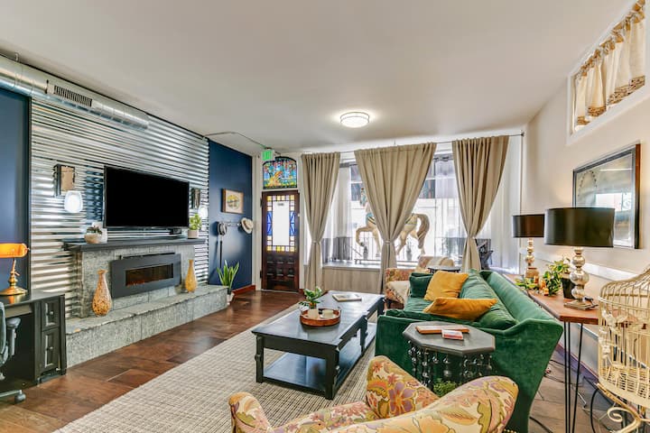 Carousel 2 - A Proven Location With A Proven Host - Denver, CO