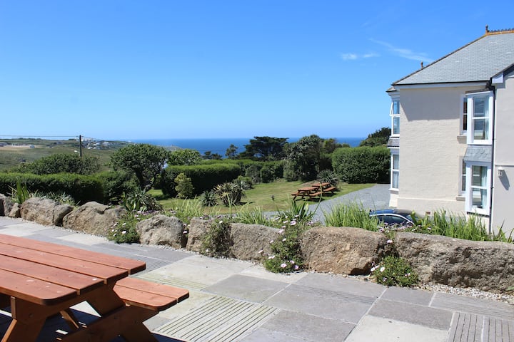 Atlantic Lodge - Get Together By The Sea! - Sennen Cove