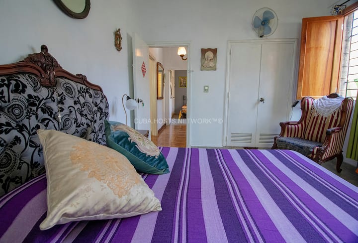 Central Park Apt, Terrace/ Electricity 24-7 - Cuba