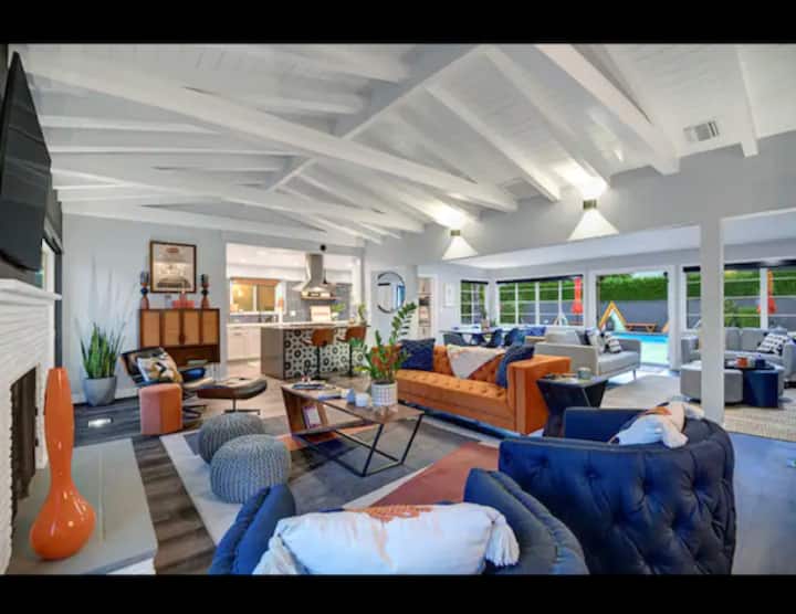 Sunset @ Sunrise In Palm Springs - Palm Springs, CA