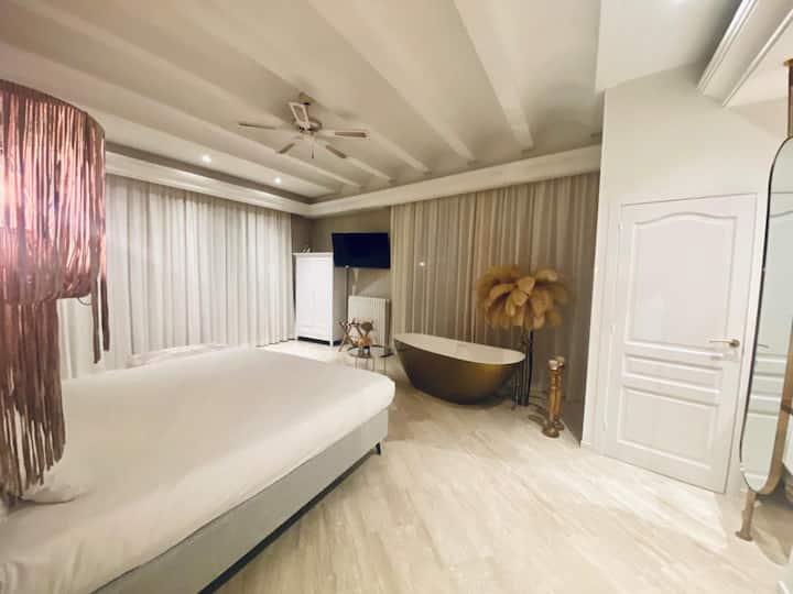 Romance Con Estilo Suite - Sant Feliu de Guíxols