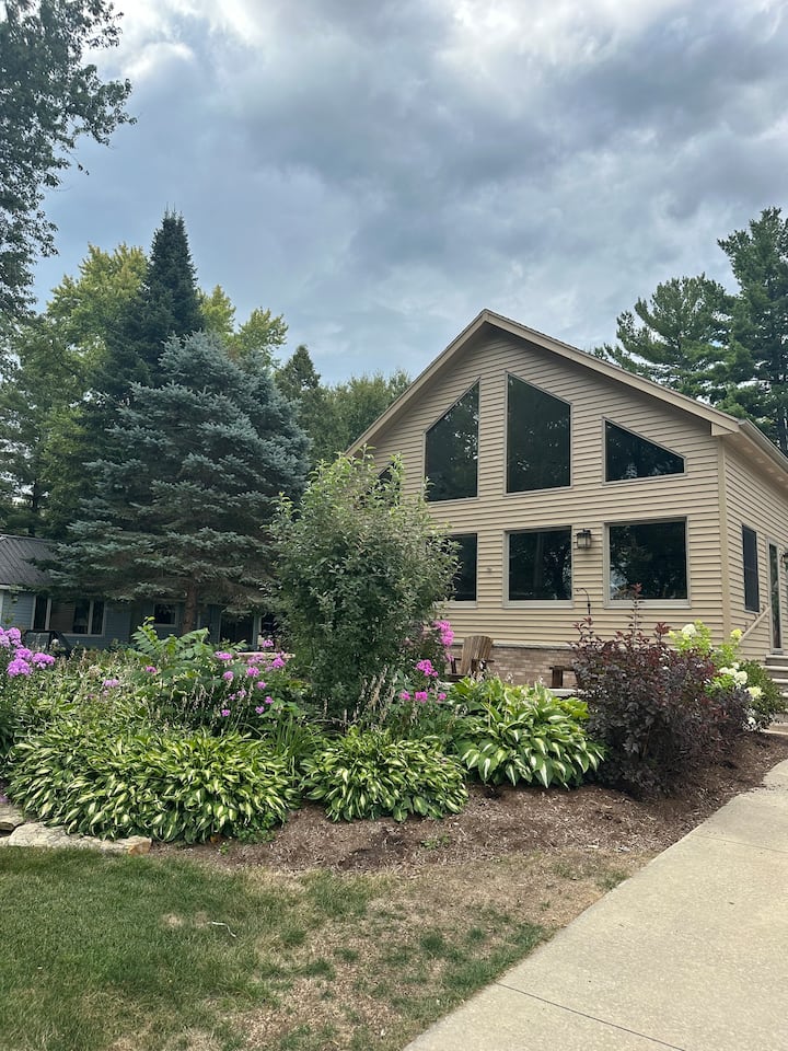 Beautiful Home By Big Green Lake - Green Lake, WI