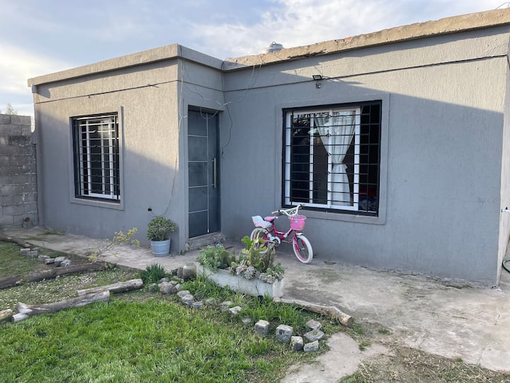 Casa Cómoda Con Piscina. - Bella Vista