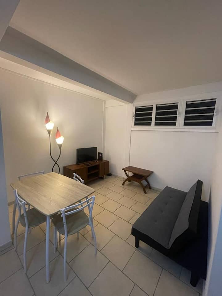 Bas Villa à Louer En Saisonnier - Martinique