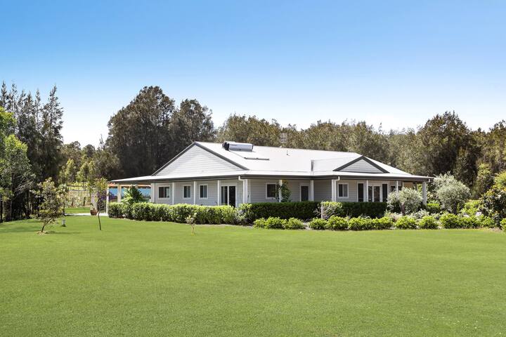 Casa Siena Home On Vineyard. - Singleton