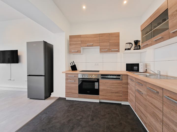Tolstov Apartments - 4 Room Monteurapartment - Duisburg