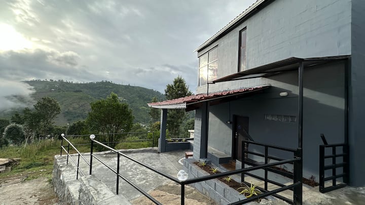 The Den & The Loft - Hillside Retreat - Kotagiri