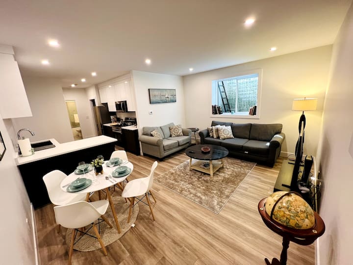 Grand Boulevard Guest Suite - North Vancouver