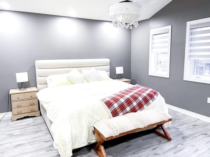 3 Lovely Rooms In Binbrook - Hamilton