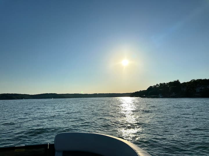 Luxury Lakefront Home With Private Dock  5br/5ba - Lake Ozark, MO