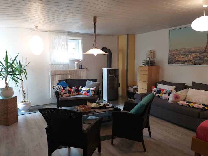 Möbliertes 2 Zimmer Apartment. - Neunkirchen