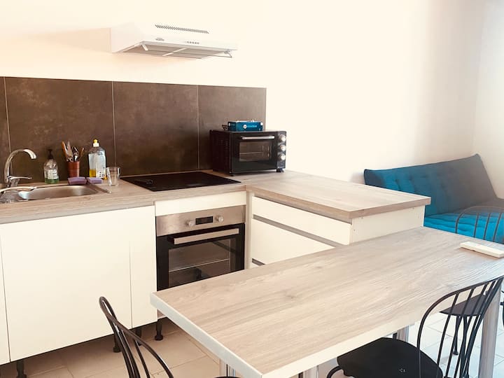 Chambre En Colocation Centre Nimes Rue Godin - Nîmes