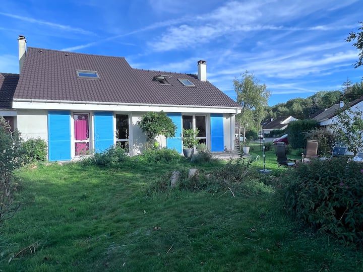 Maison 8 à 10 Personnes - Jo - Montigny-le-Bretonneux