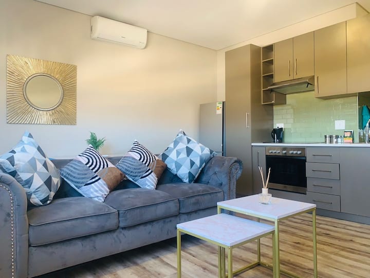 Dmn City Merensky Apartment - Windhoek