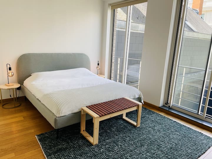 Sunny 3br Apartment In Heart Of Sablon Brussels - Regione Bruxelles, Belgio