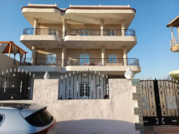 Family Villa Holiday With Private Pool - Luxor