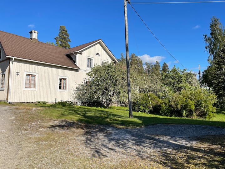 Maalaistalo Luonnon Helmassa - Naantali