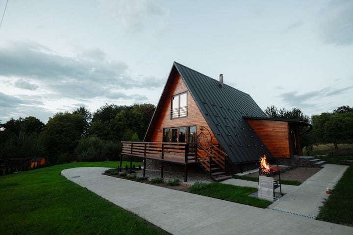 Twin Cabins / Cabanele Gemene - Cacica