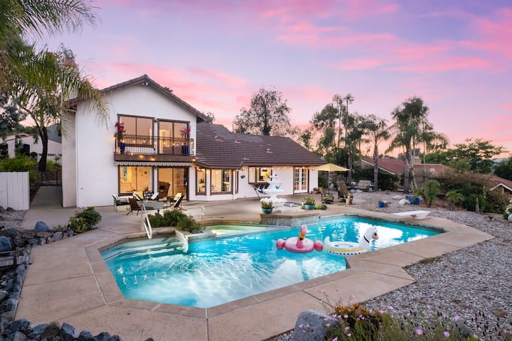 Sun&star Kissed Central Luxury: Hottub, Pool&views - Escondido, CA