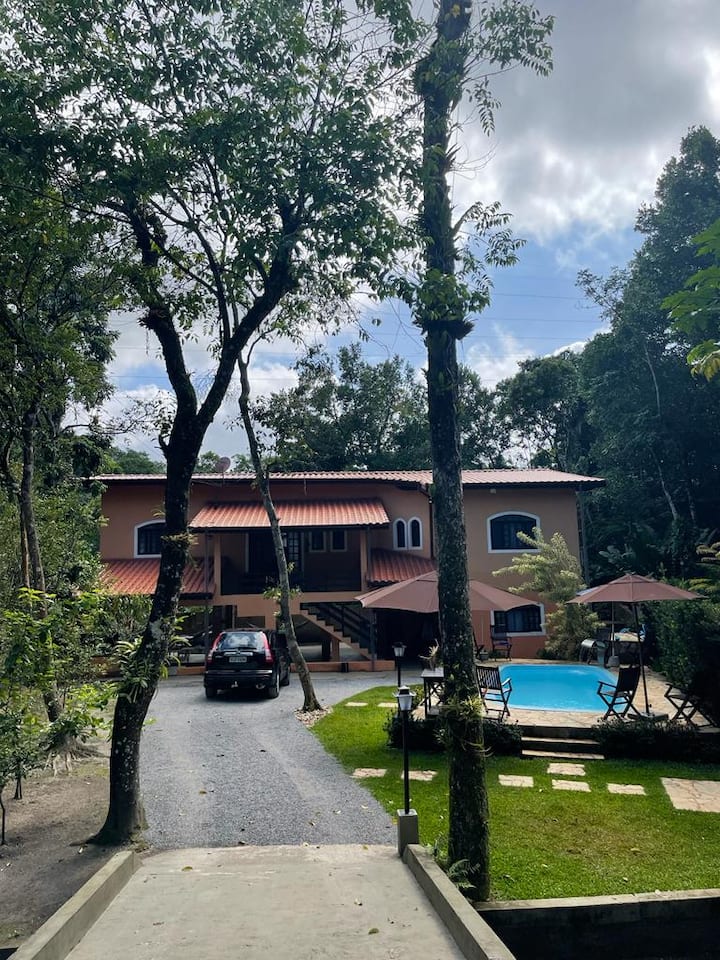Casa Refúgio Em Condomínio No Litoral Norte - Bertioga