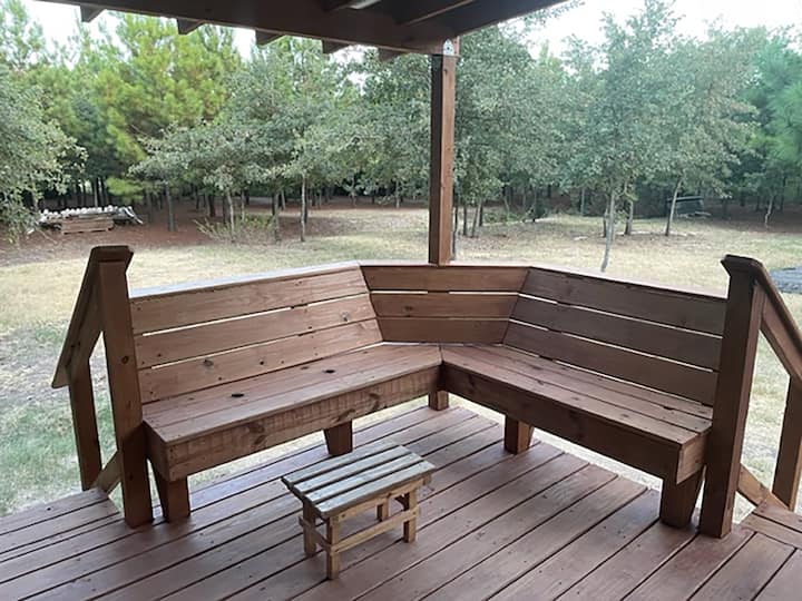 Pineywoods House: Forest Retreat, Pets Welcome - Smithville, TX