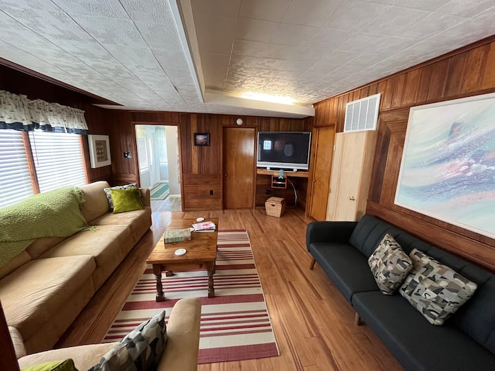 Beach Block Retreat | Center Of Lavallette - Toms River, NJ