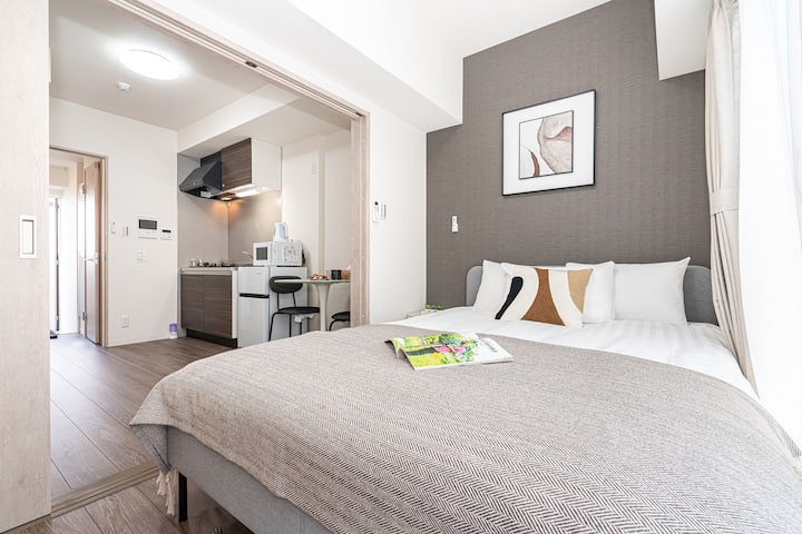 Sleek 1bd Apt W/ Balcony In Kikukawa-shinjuku Line - Tokio