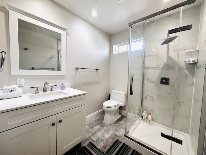 Guest Suite Nearby Santana Row - San Jose, CA