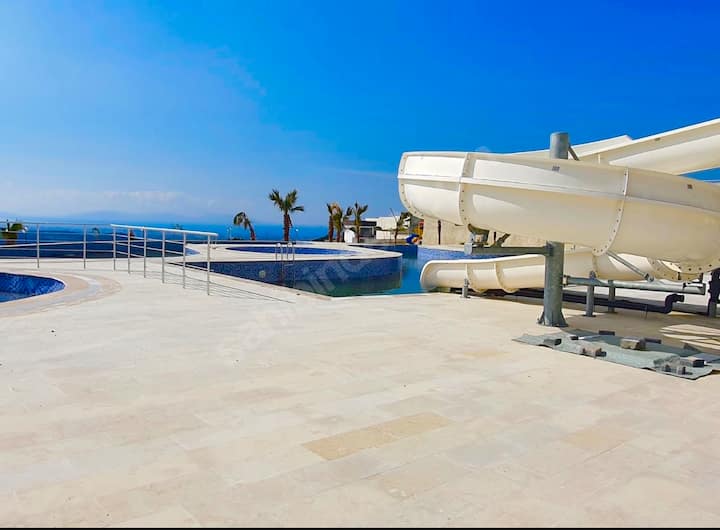 Kaydirakli Yüzme Havuzlu Resort - Davutlar