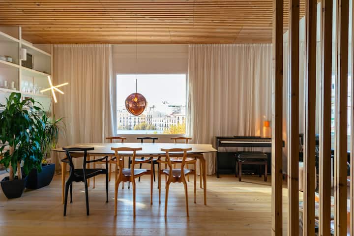 Design With Breathtaking Views - Barcelona