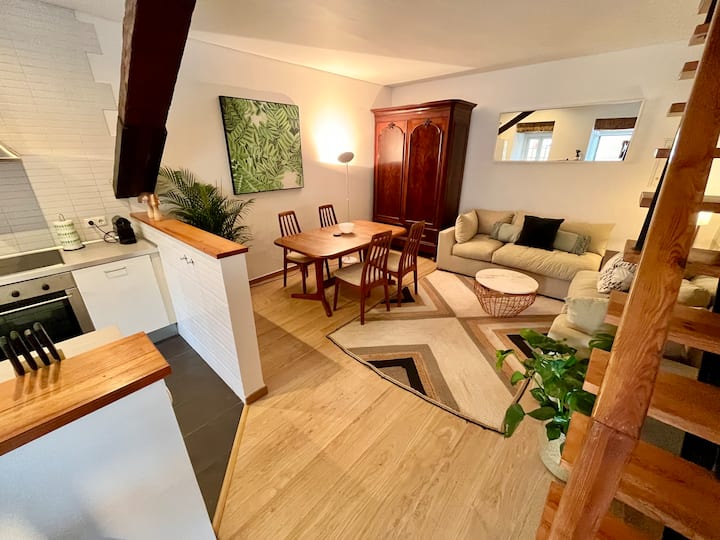 Bleisured | Cosy Apartment W/ Patio Principe Real - Lisbon