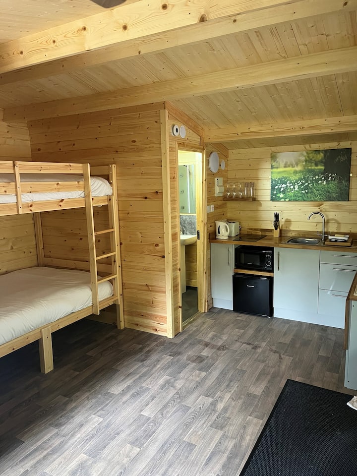 Daisy Plus Glamping Pod 20 - Derbyshire